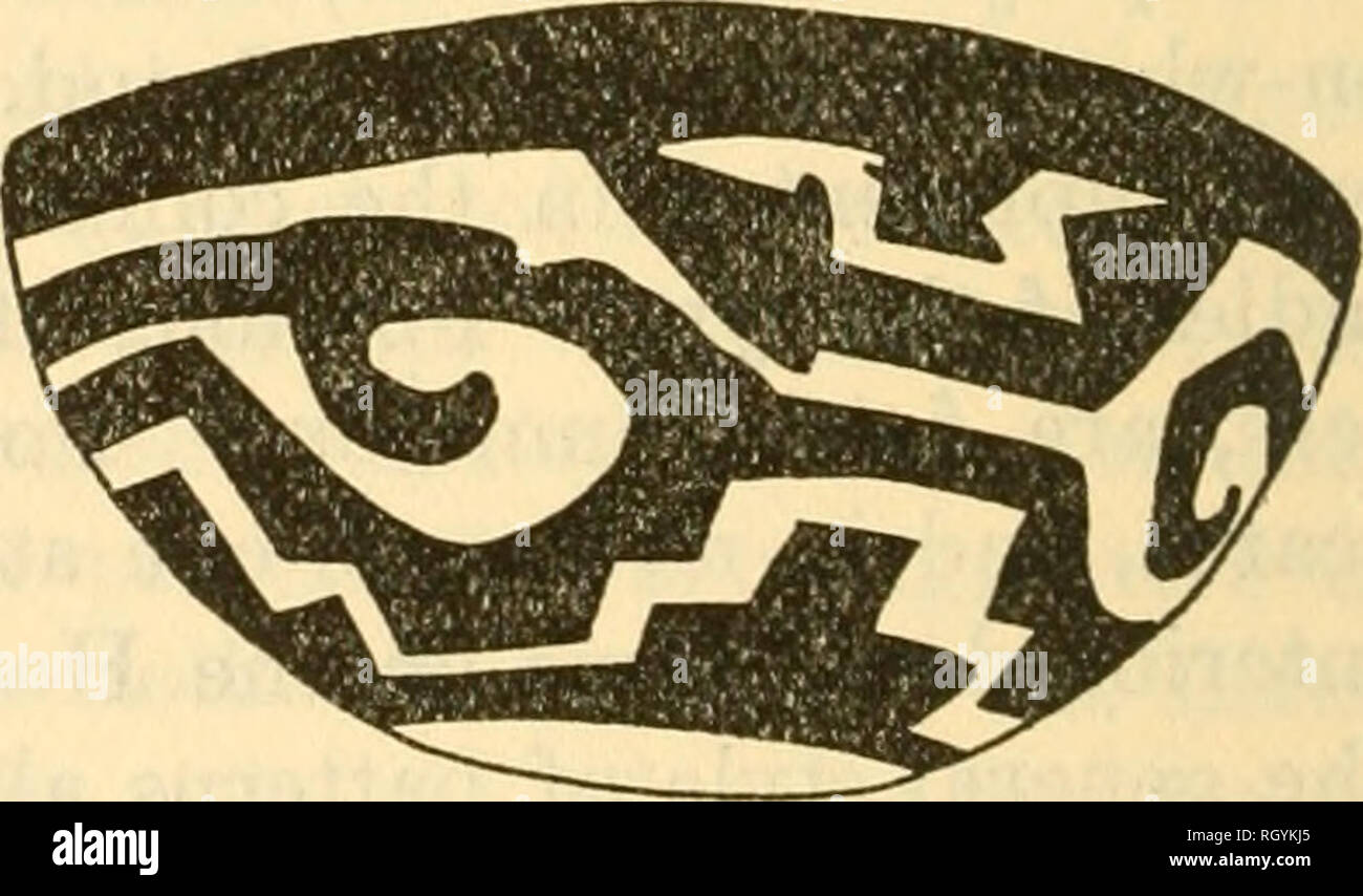 Two opposing triangles hi-res stock photography and images - Alamy