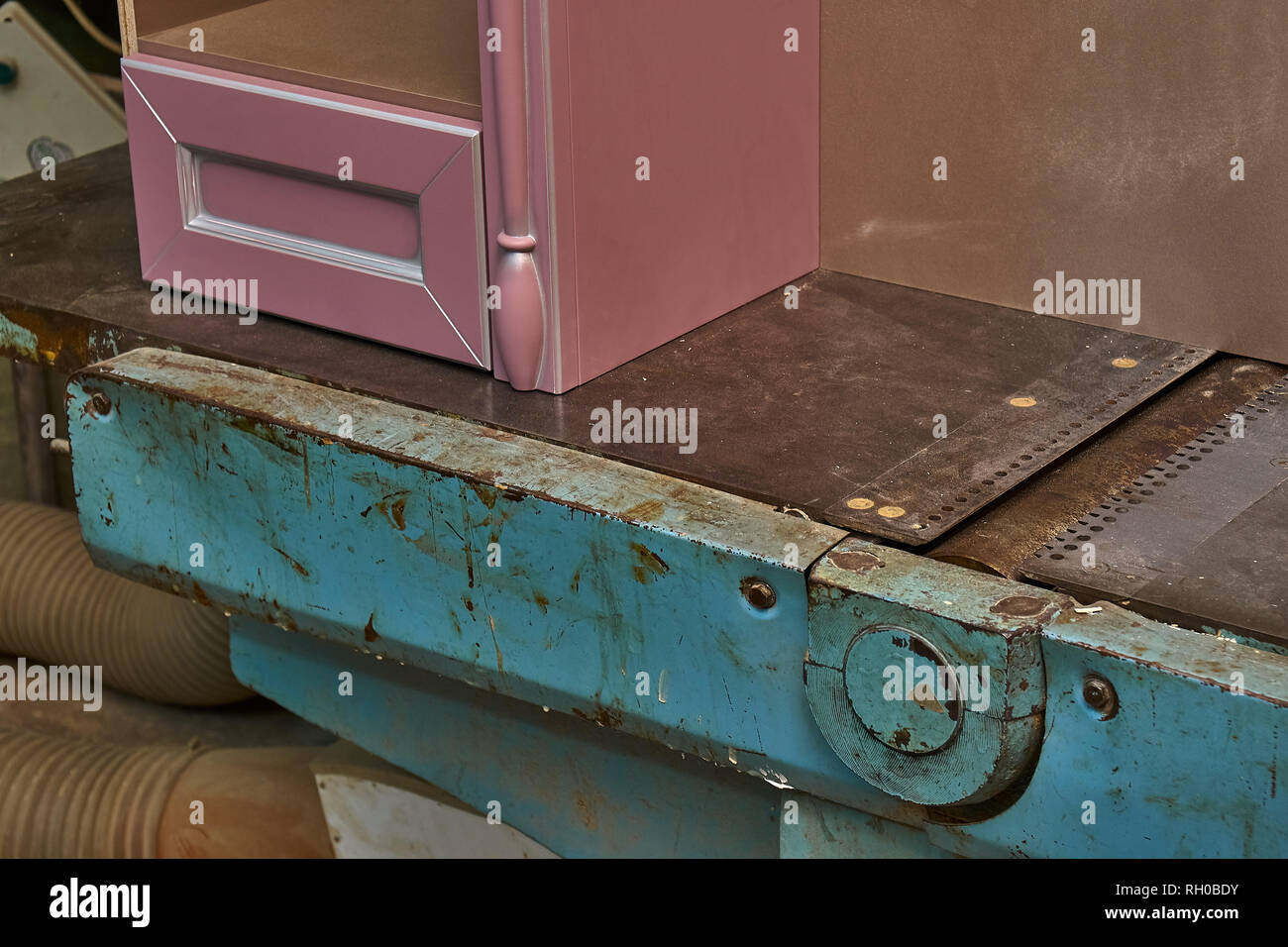 Silver manufacturing hi-res stock photography and images - Alamy