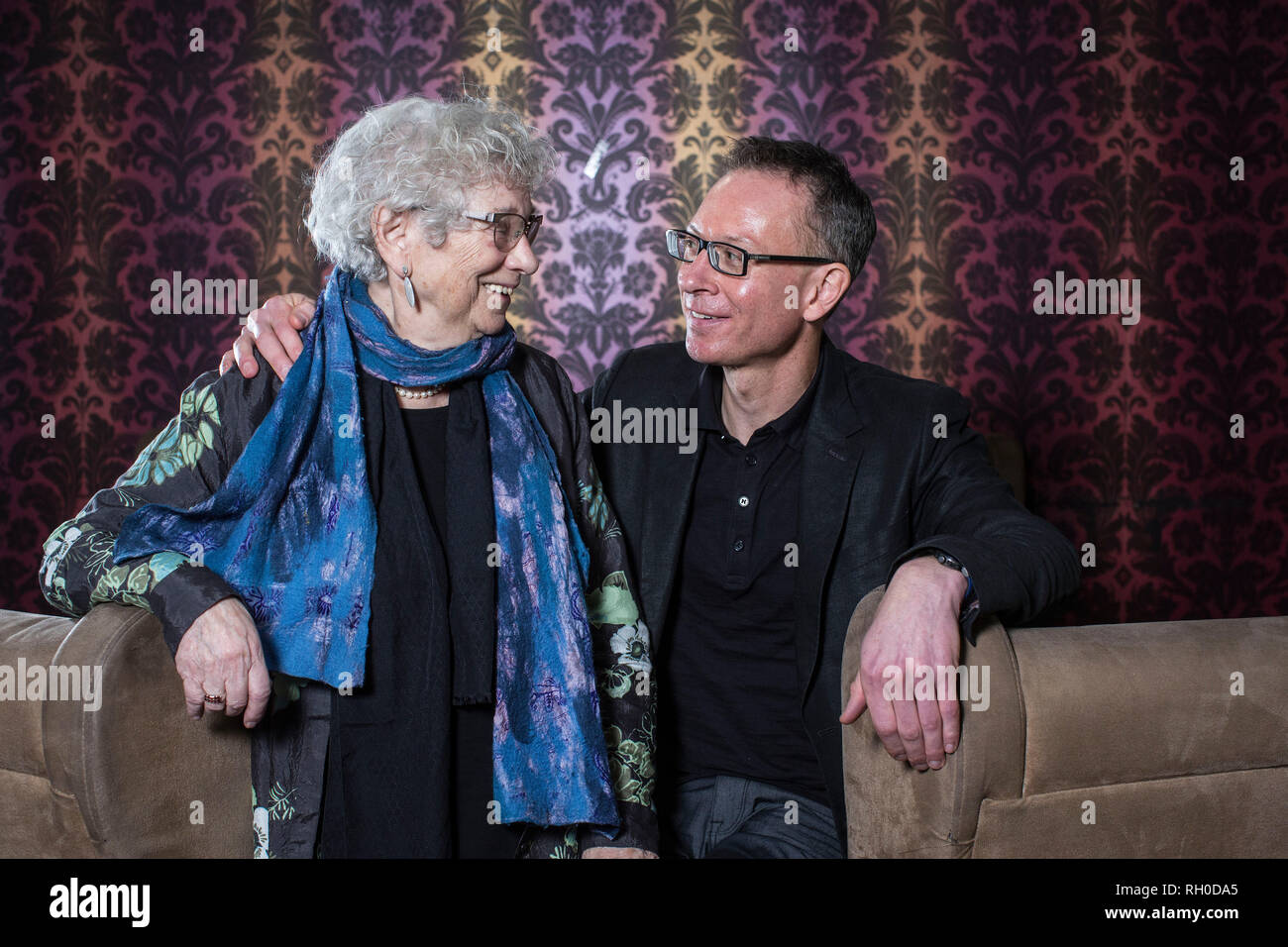 Lien de jong hi-res stock photography and images - Alamy