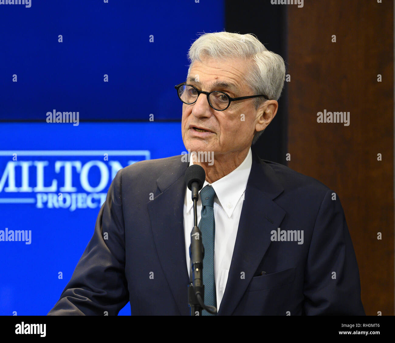Washington, DC, USA. 31st Jan, 2019. ROBERT RUBIN, Former U.S. Treasury ...