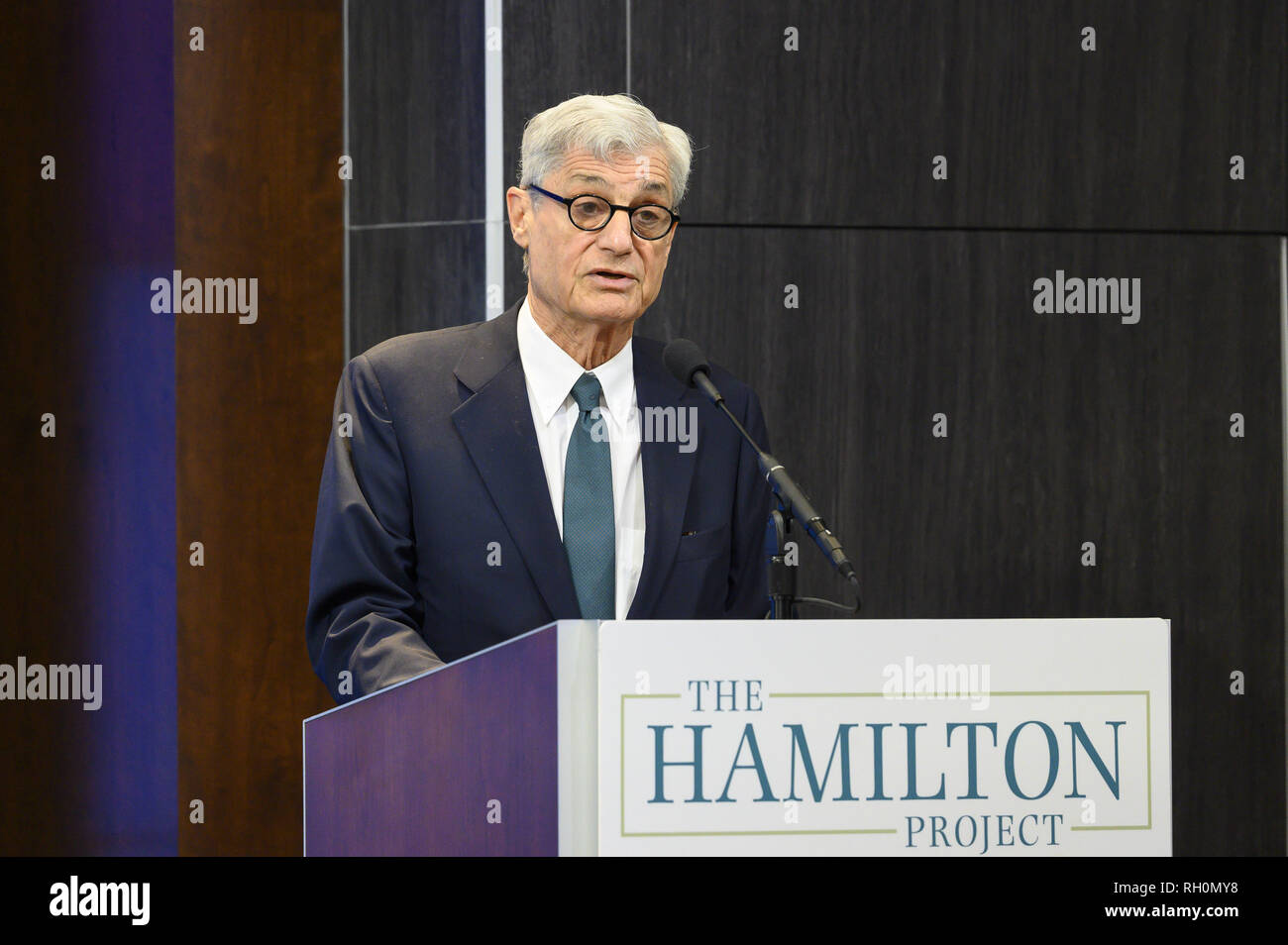 Washington, DC, USA. 31st Jan, 2019. ROBERT RUBIN, Former U.S. Treasury ...