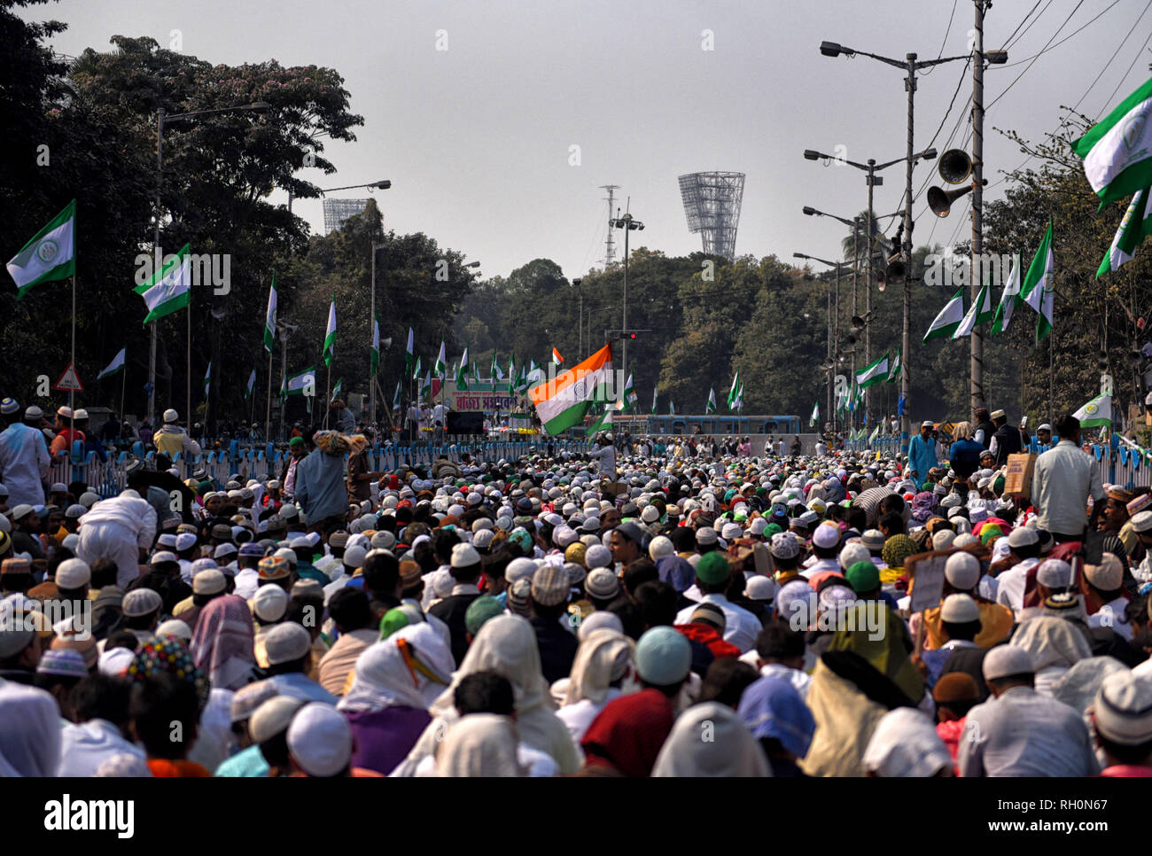 Kolkata, West Bengal, India. 31st Jan, 2019. Huge crowd of Muslims seen ...