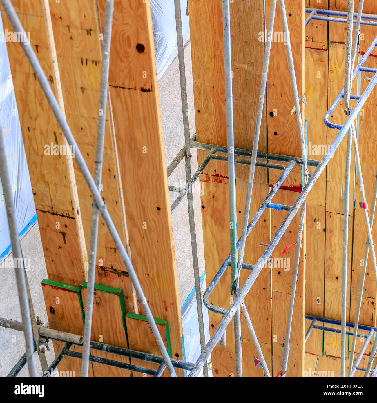 Scaffolding close up plank hi-res stock photography and images - Alamy