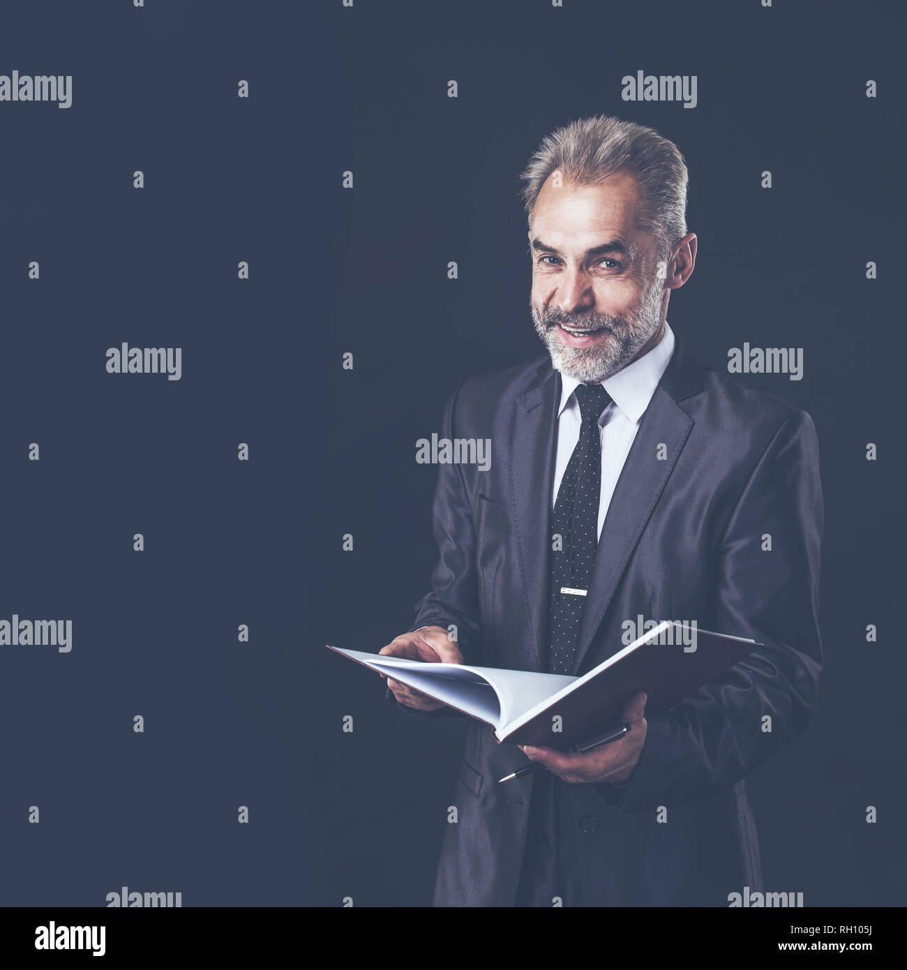 Ready for signature hi-res stock photography and images - Alamy