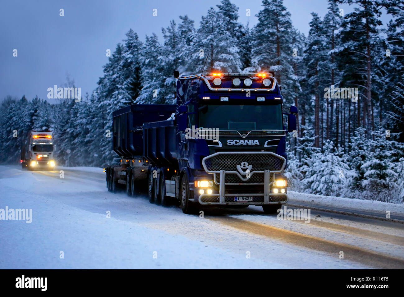 Scania v8 hi-res stock photography and images - Alamy
