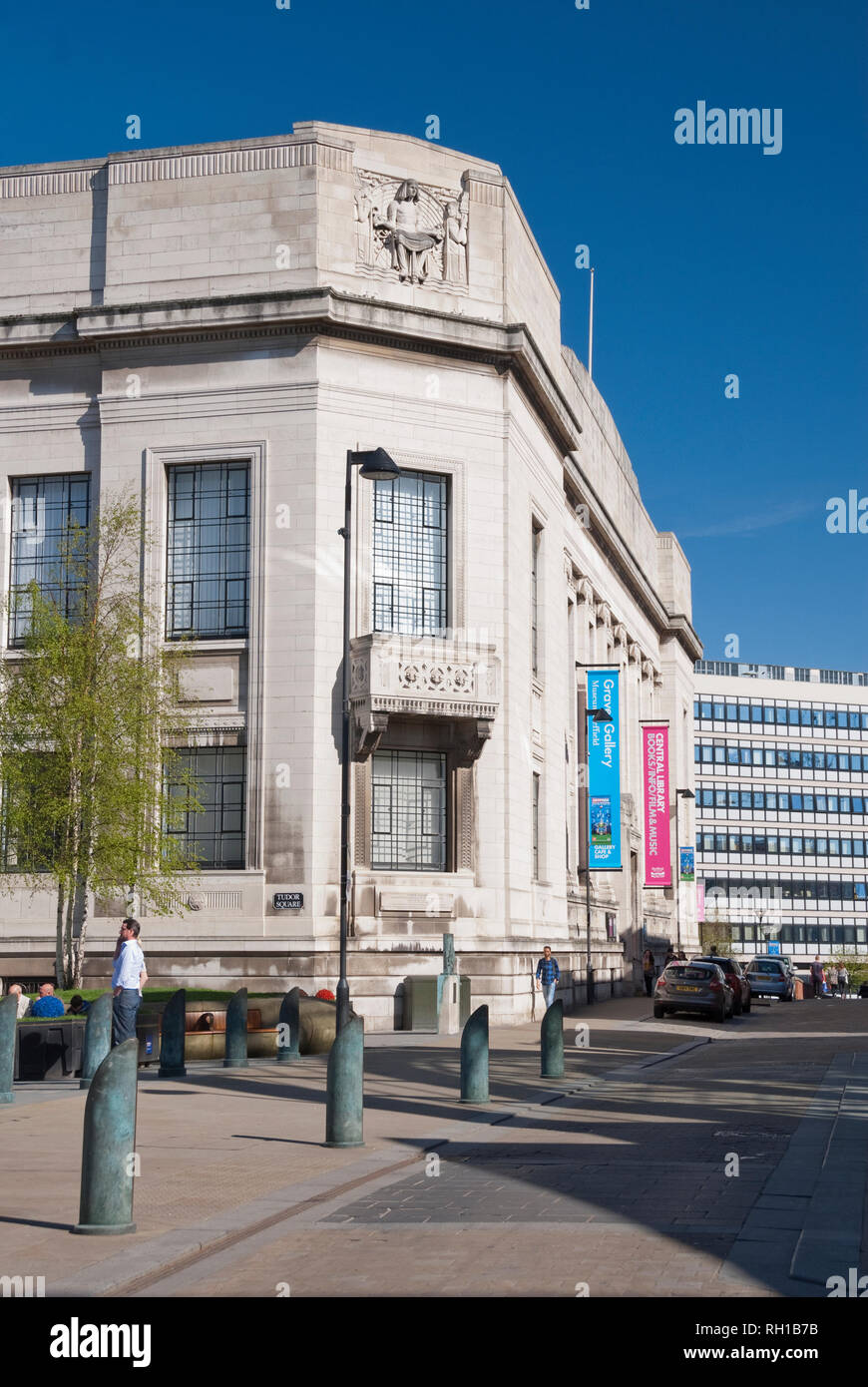 Sheffield library building hi-res stock photography and images - Alamy