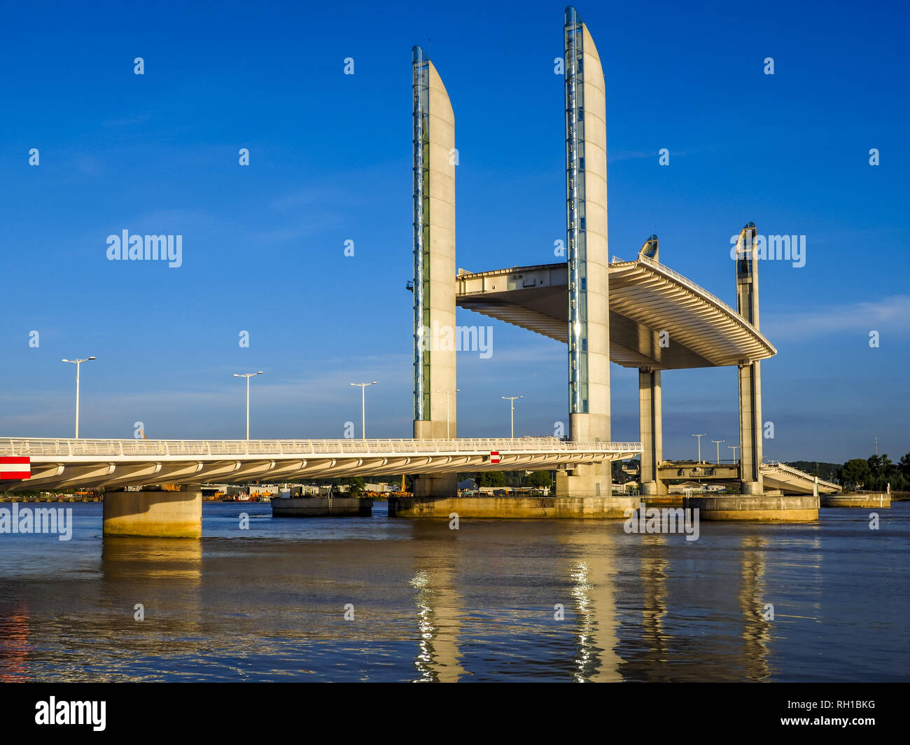 Pont jacques chaban delmas bridge hi-res stock photography and images ...
