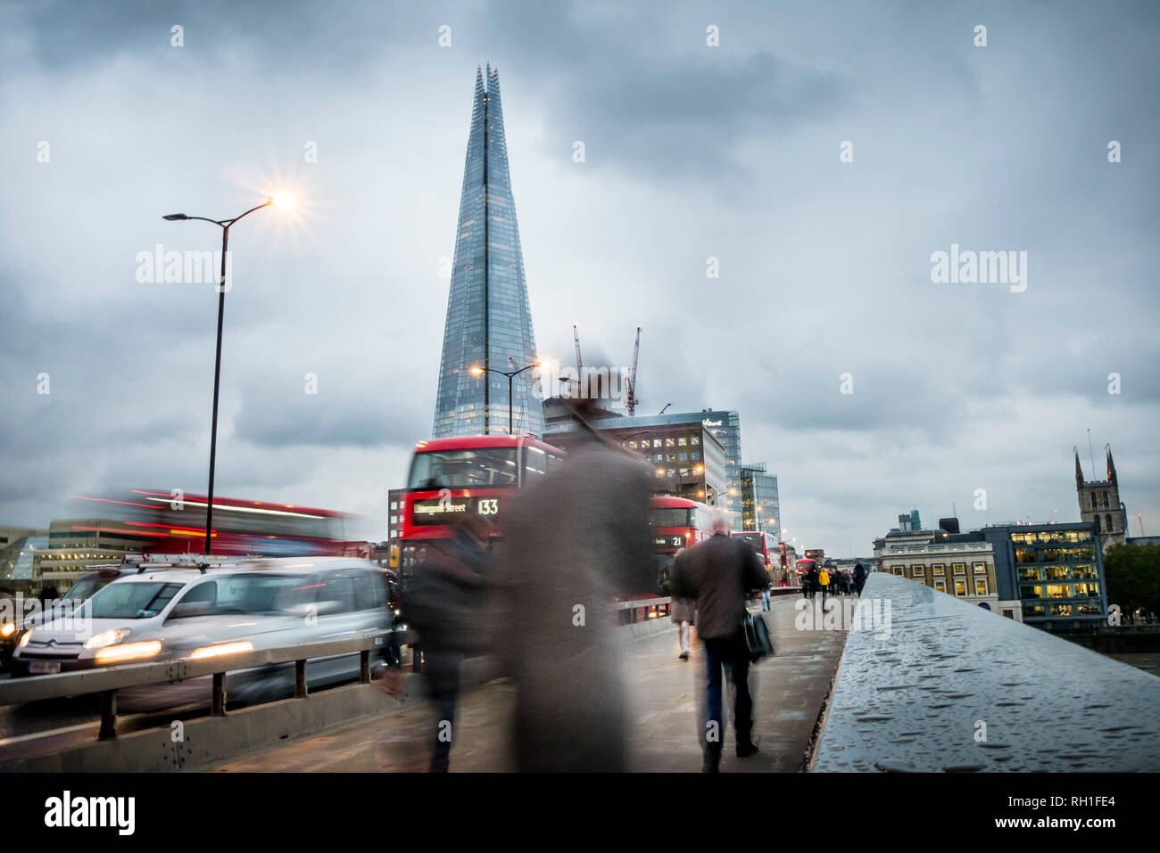 Traffic jam bridge london hi-res stock photography and images - Alamy