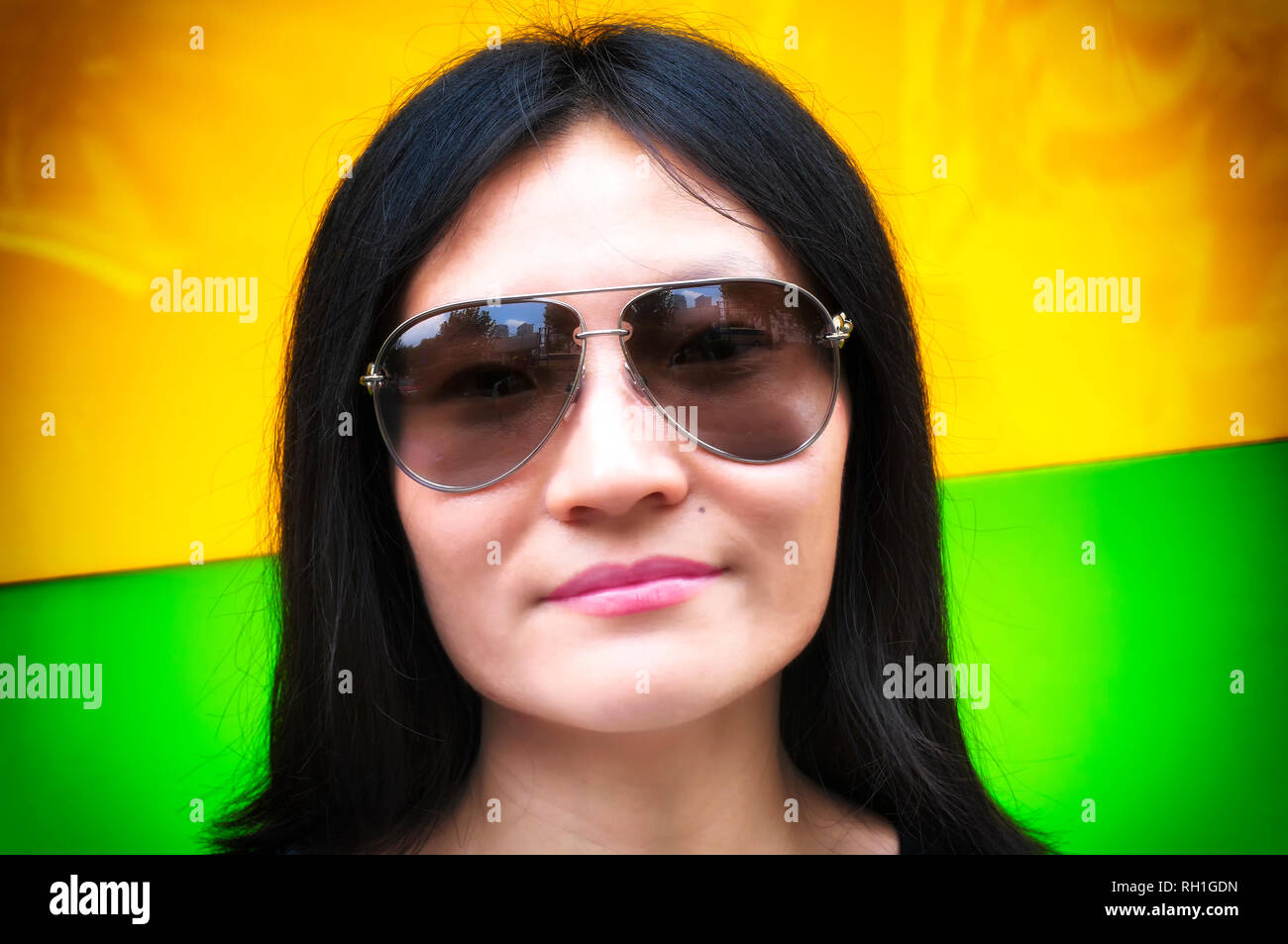 Chinese female in shanghai hi-res stock photography and images - Alamy
