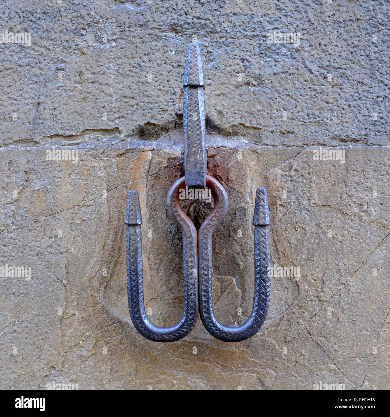Metal horse hitching post Florence Stock Photo - Alamy
