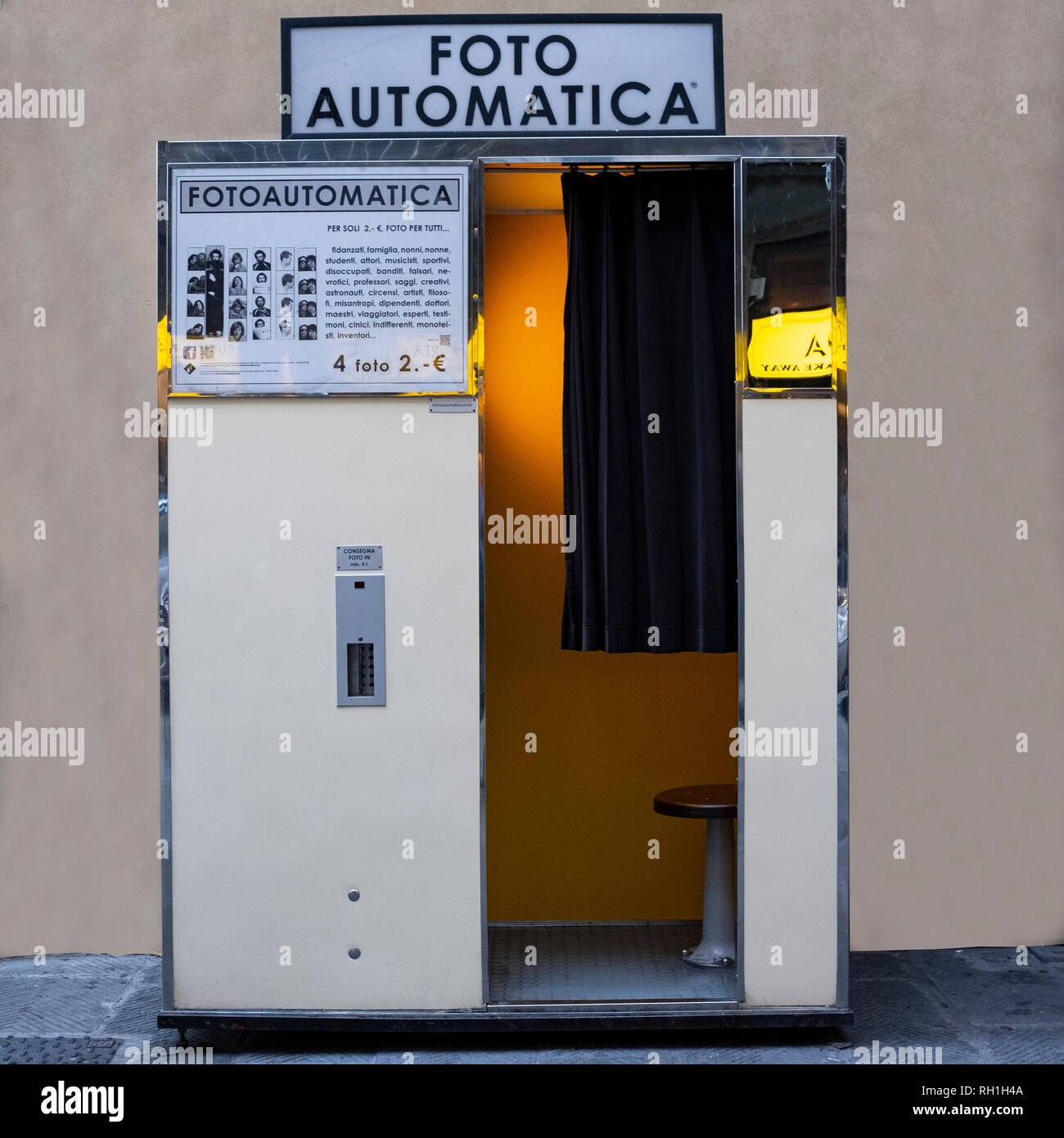 Photo booth photos passport hi-res stock photography and images - Alamy