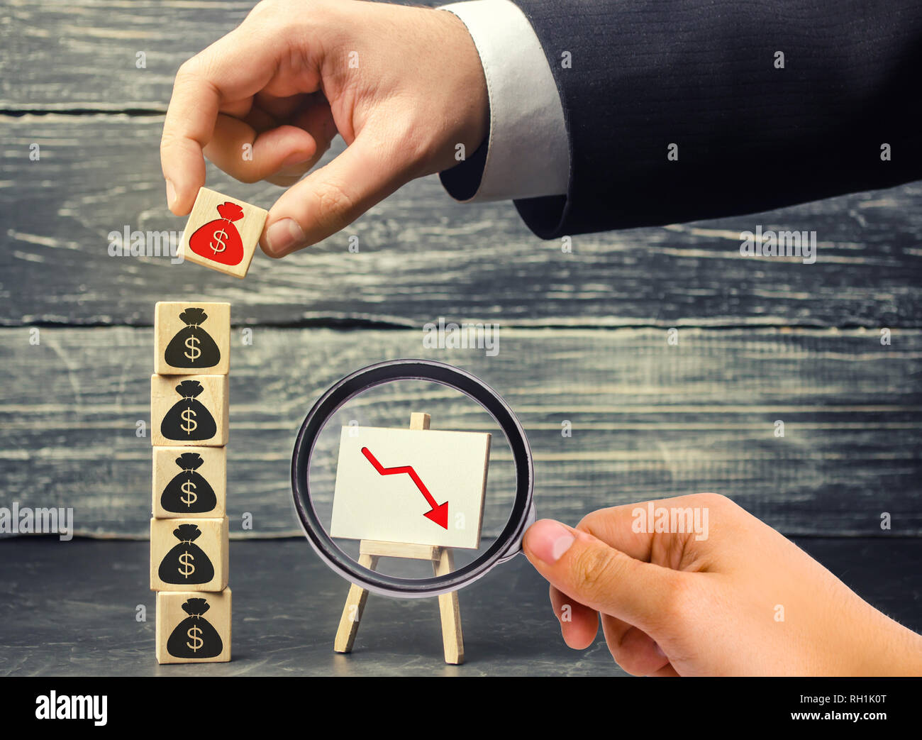 Symbol picture stock market crash hi-res stock photography and images ...