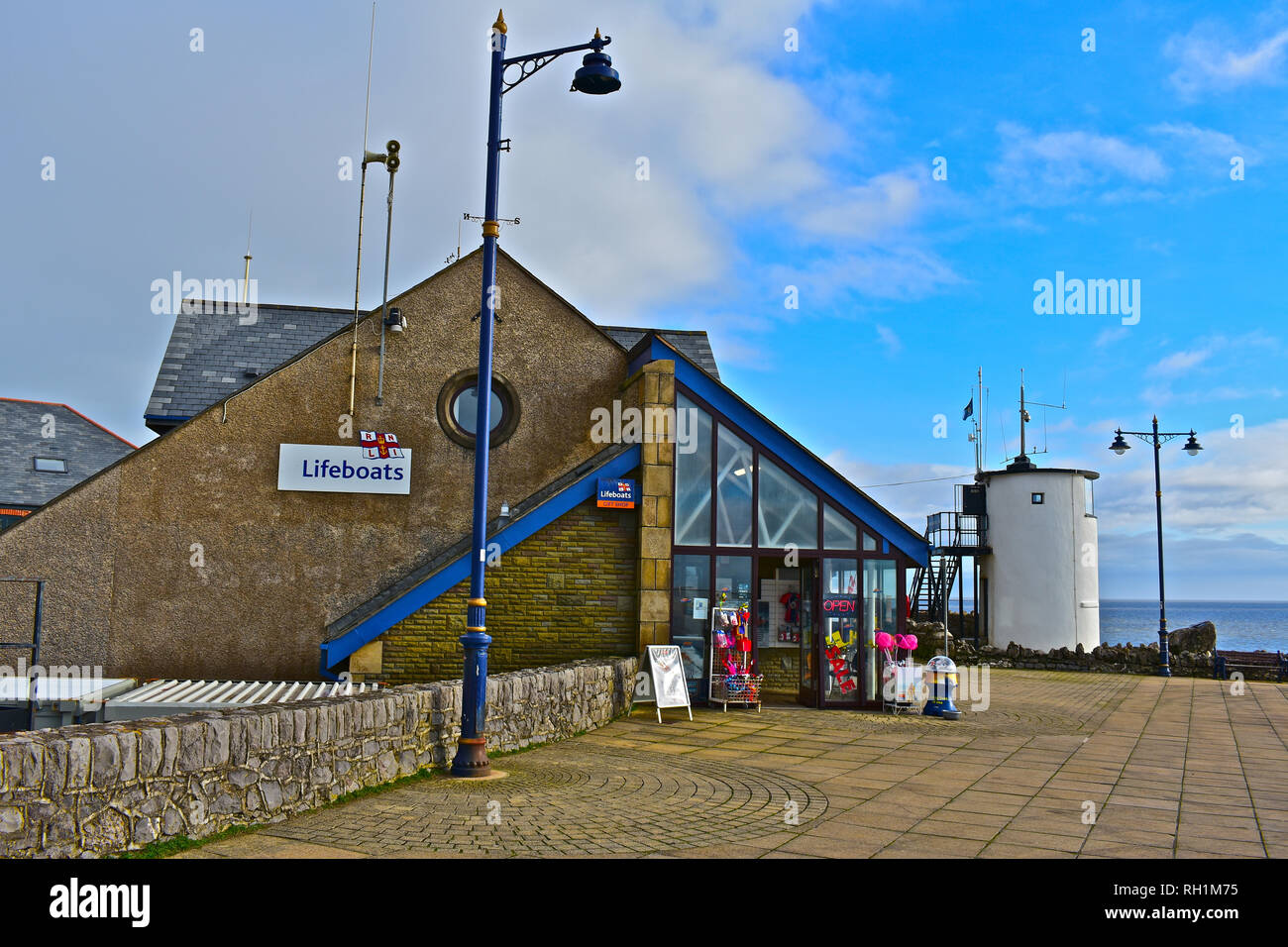 Rnli porthcawl lifeboat station hi-res stock photography and images - Alamy