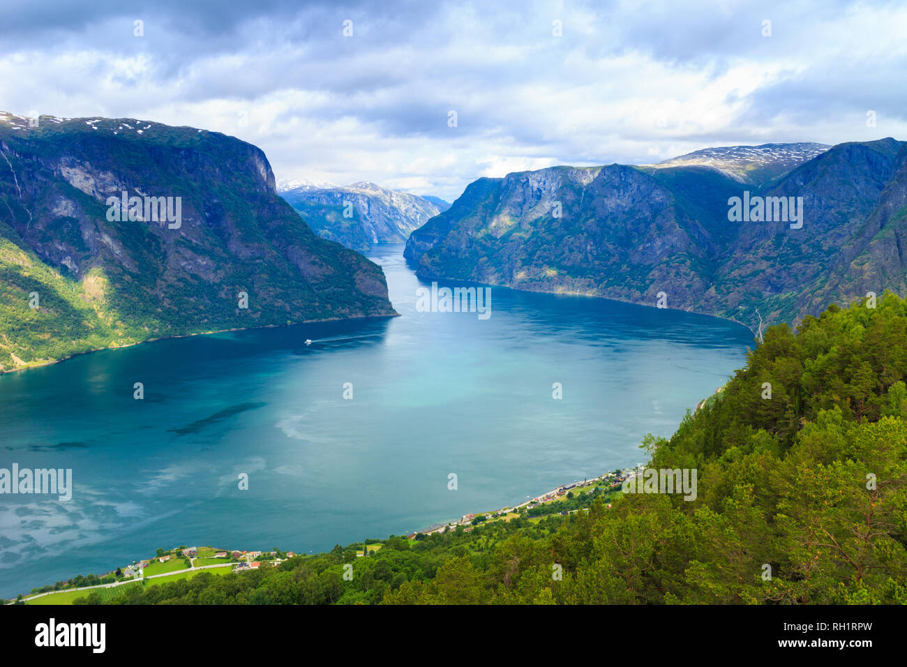 Beautiful nature norway stegastein hi-res stock photography and images ...