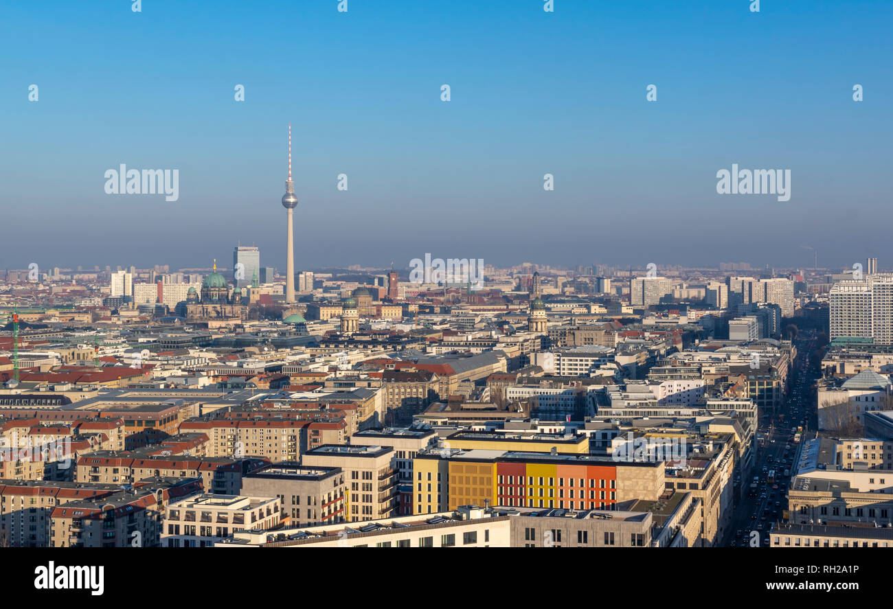 Cityscape of berlin hi-res stock photography and images - Alamy