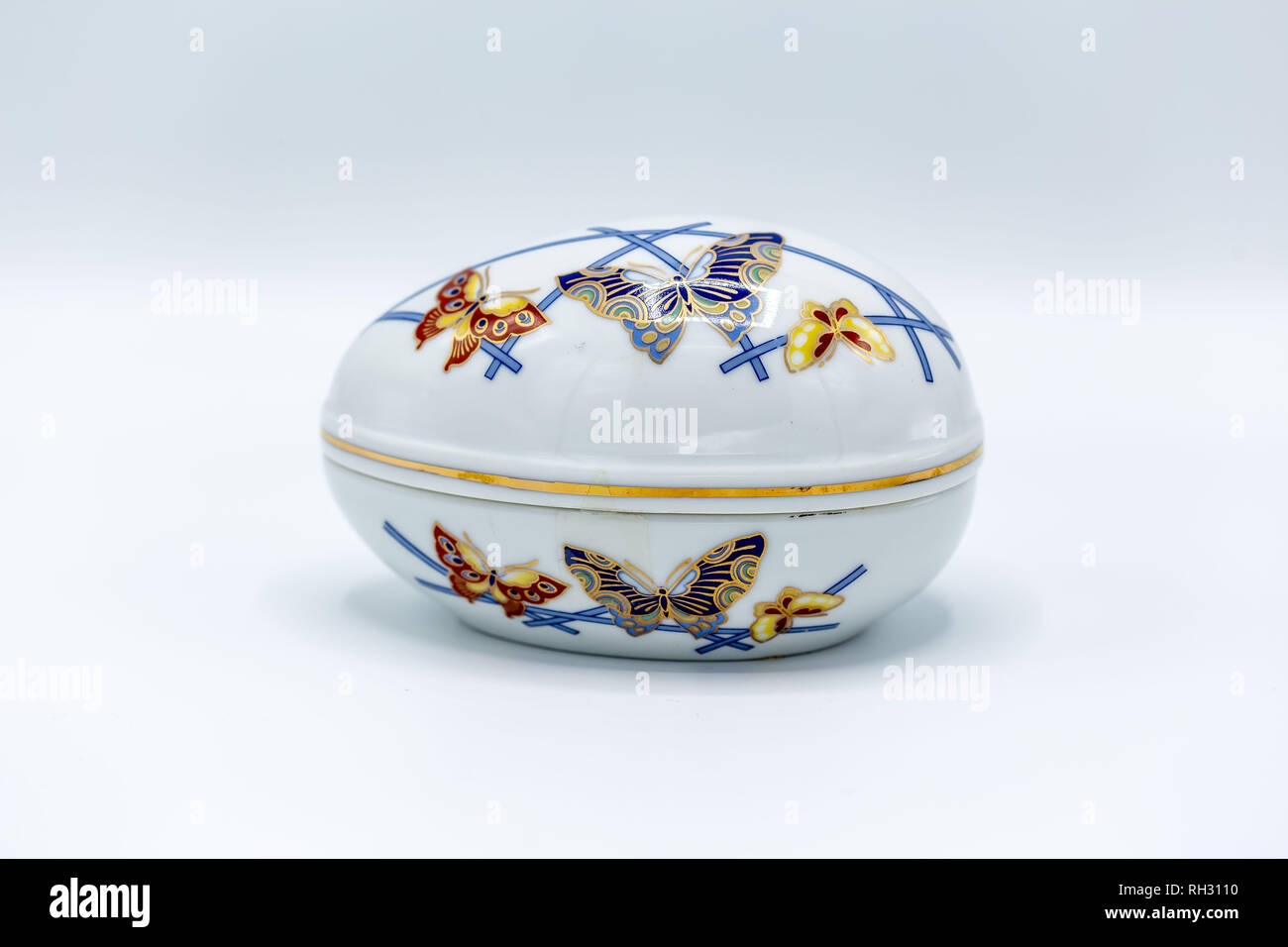 Ceramic butterflies hi-res stock photography and images - Alamy