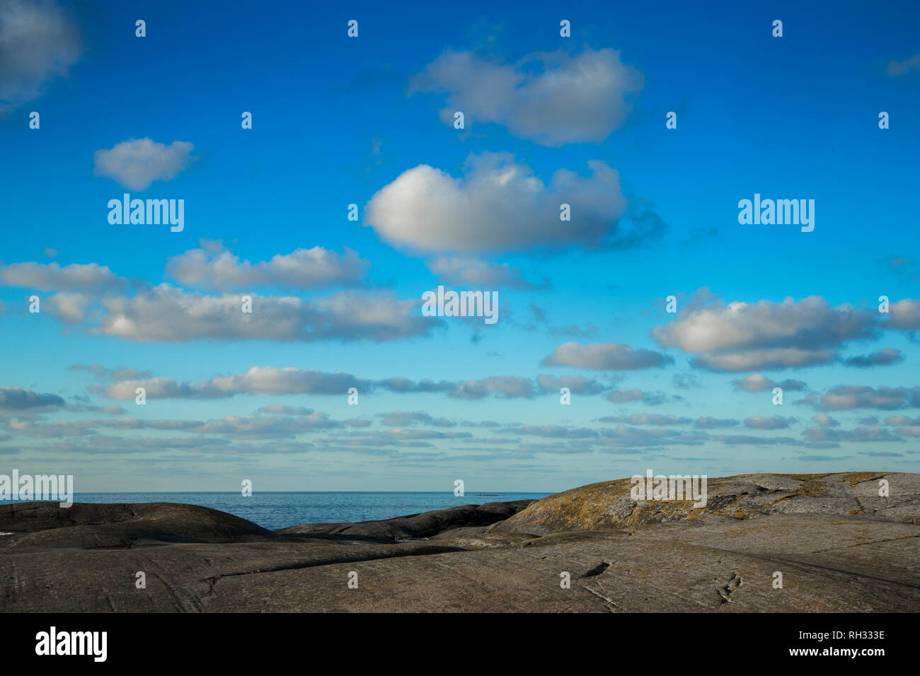 Flat rock surface hi-res stock photography and images - Alamy