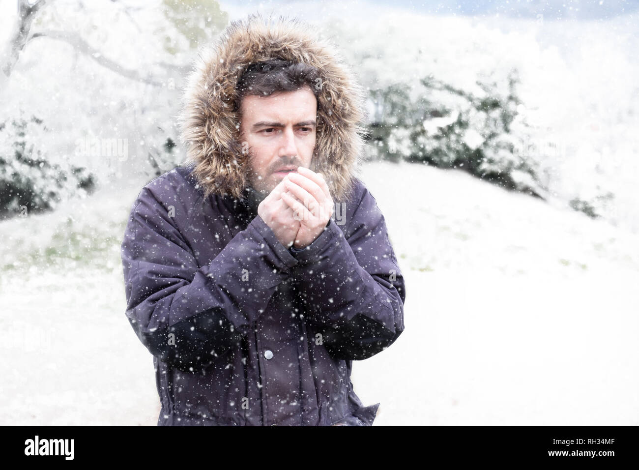 Cold rubbing hi-res stock photography and images - Alamy