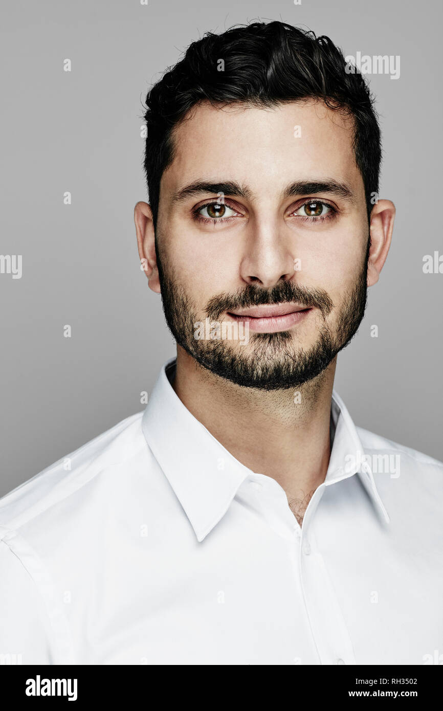 Smiling white man hi-res stock photography and images - Alamy