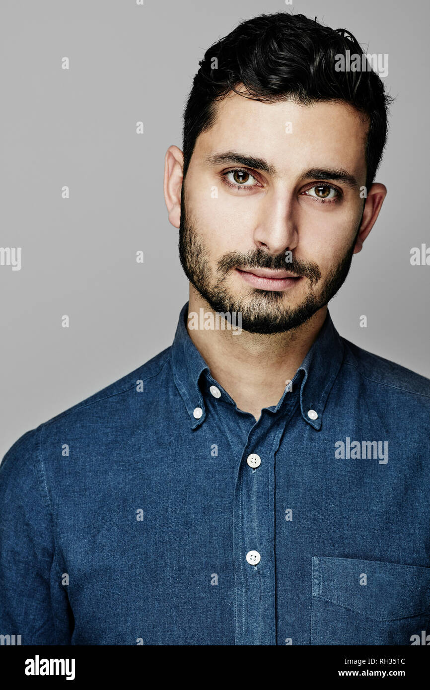 Portrait man grey beard hi-res stock photography and images - Alamy