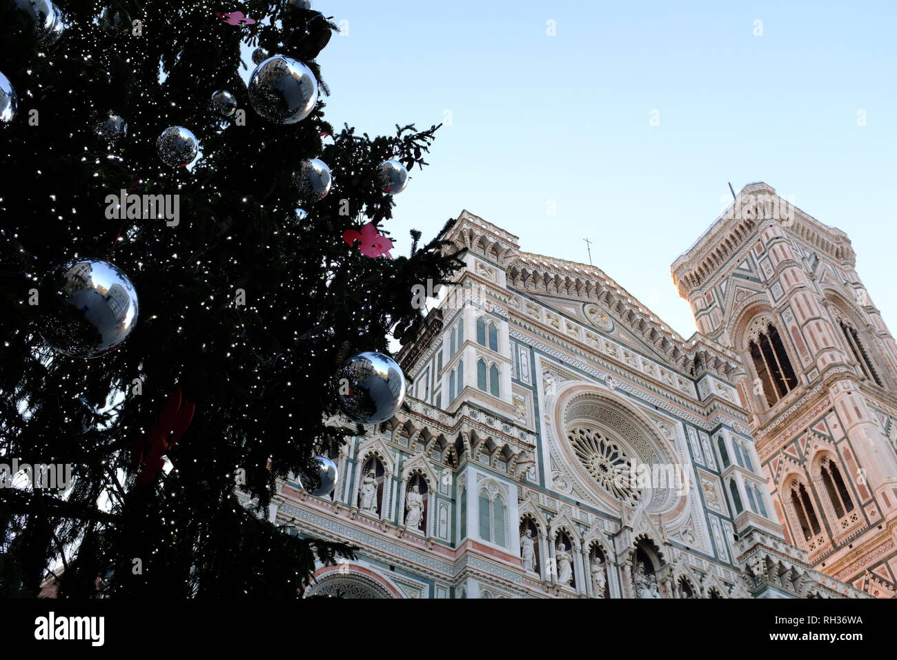 Florence Cathedral Duomo and rose window Italy Stock Photo - Alamy