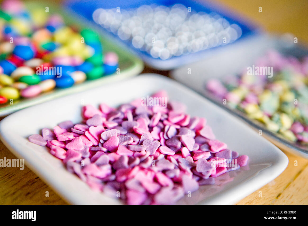 Plates of sweets hi-res stock photography and images - Alamy