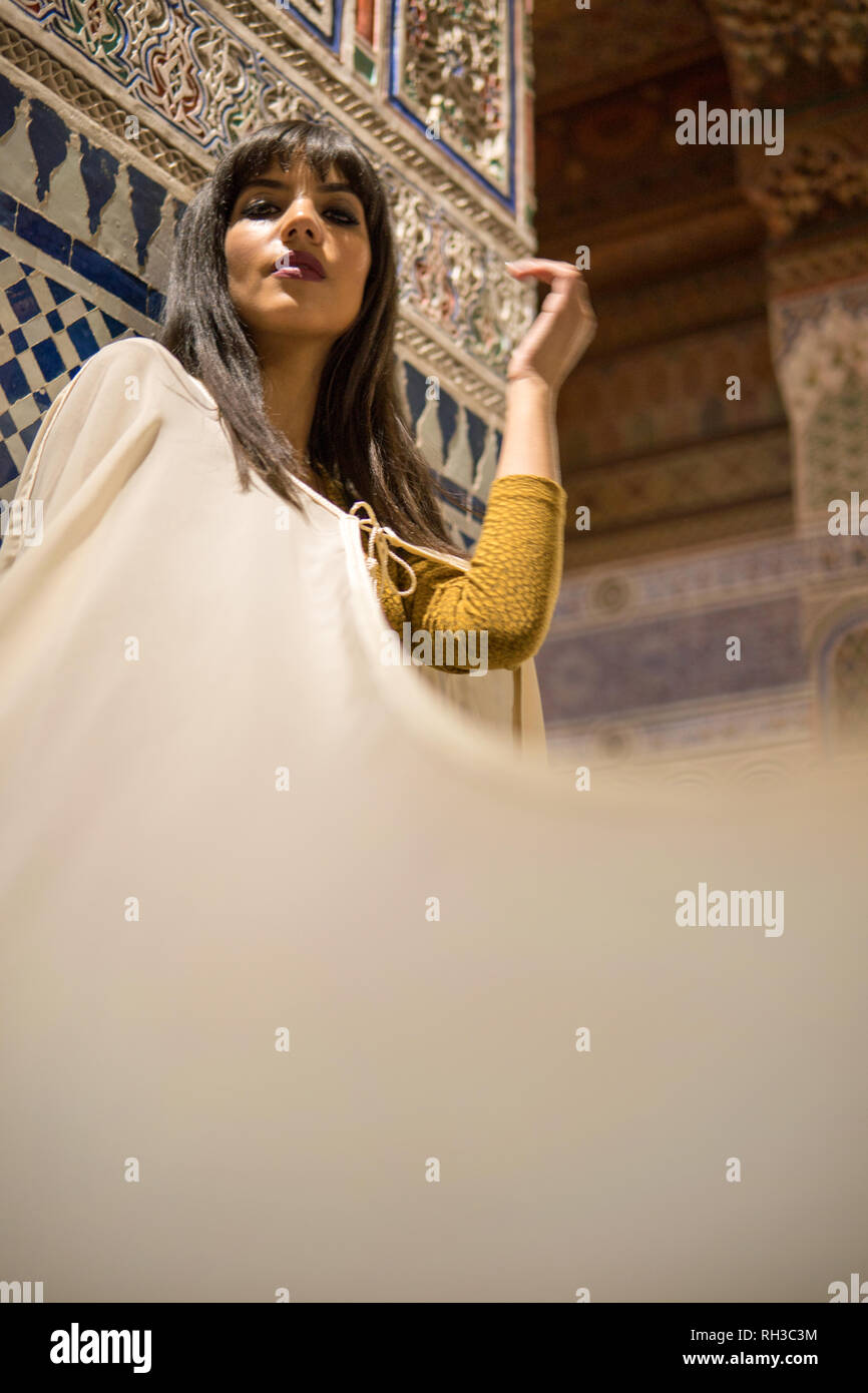 Middle eastern model art museum hi-res stock photography and images - Alamy