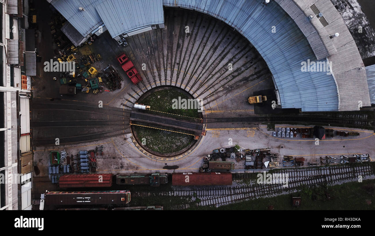 Trainstations hi-res stock photography and images - Alamy