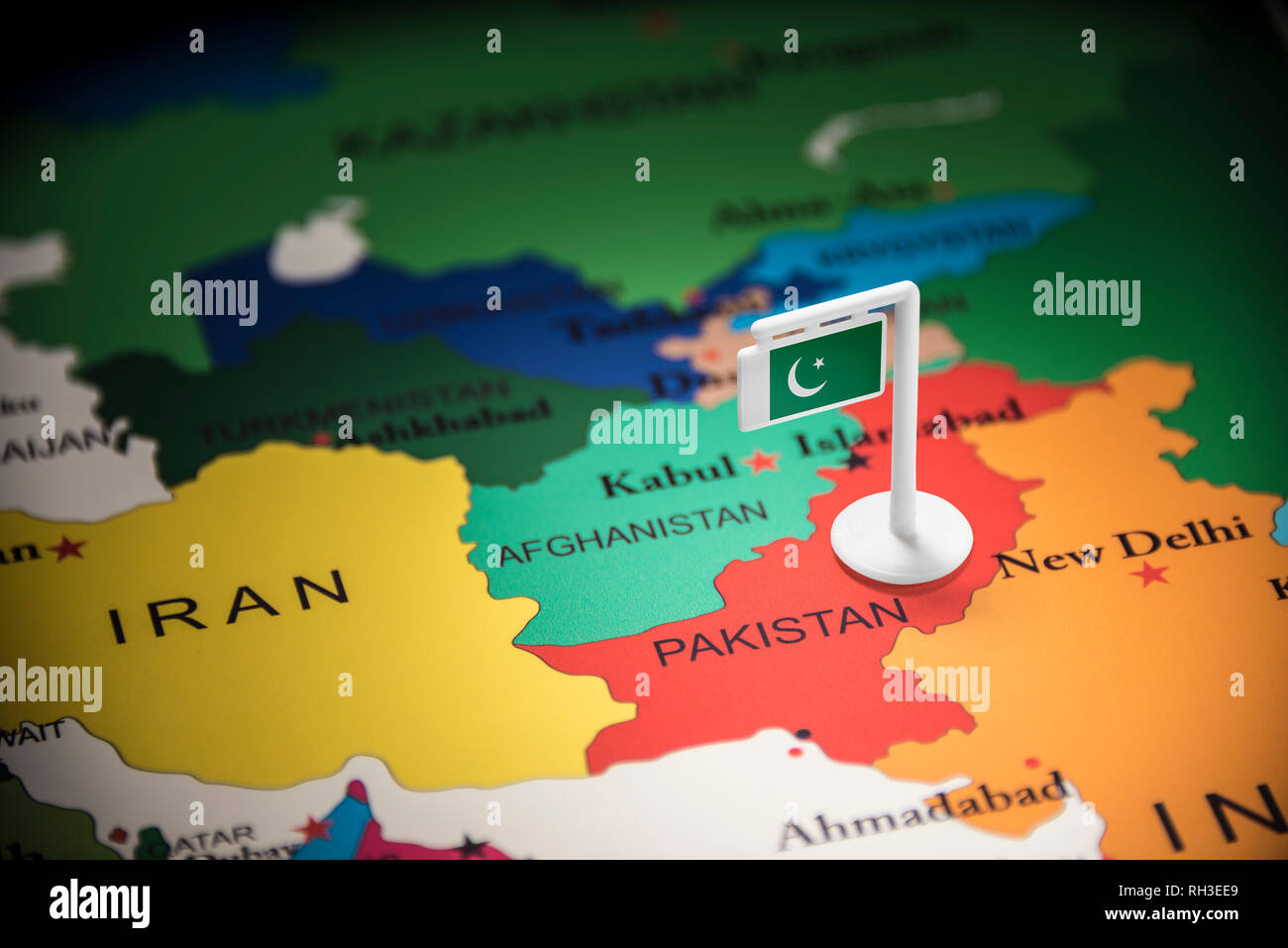 Pakistani flag map hi-res stock photography and images - Alamy