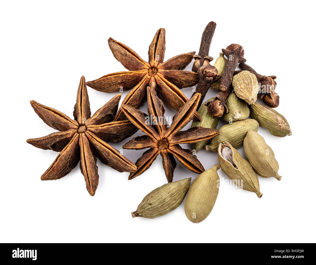 Dry clove, cardamom andanise isolated on white background. Clipping ...