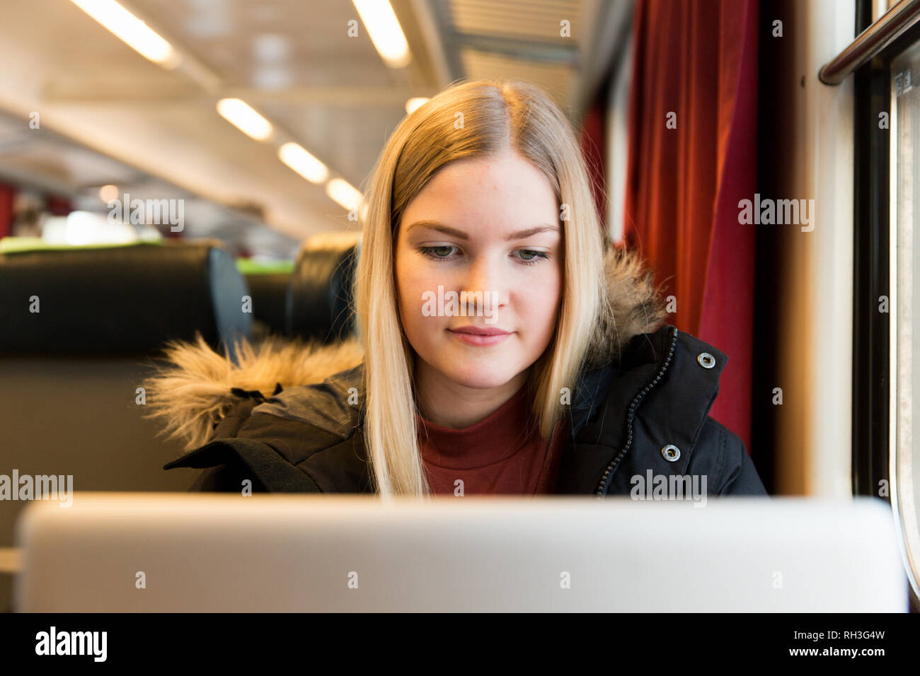 Women in transport services hi-res stock photography and images - Alamy