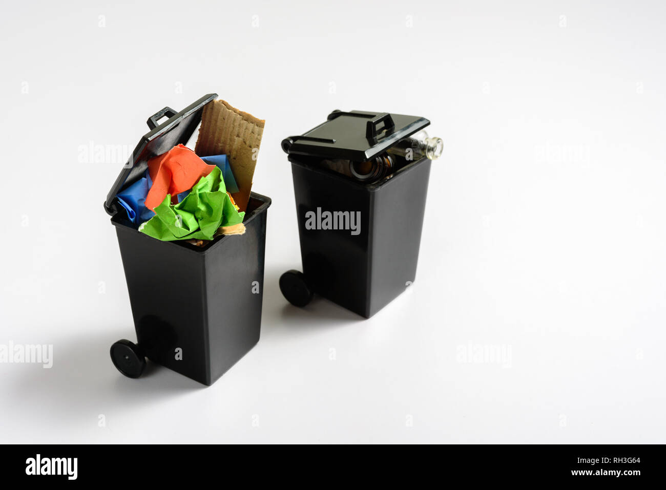 Grey trash bins hi-res stock photography and images - Alamy