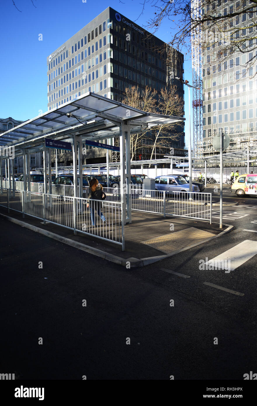 Uk taxi rank hi-res stock photography and images - Alamy
