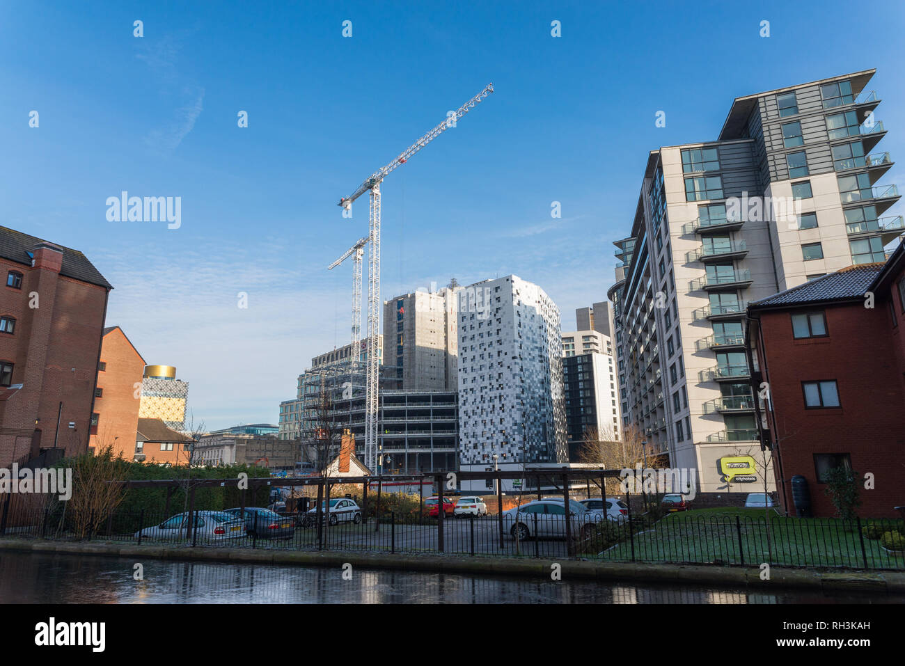 Construction of large buildings on the Birmingham skyline Stock Photo ...