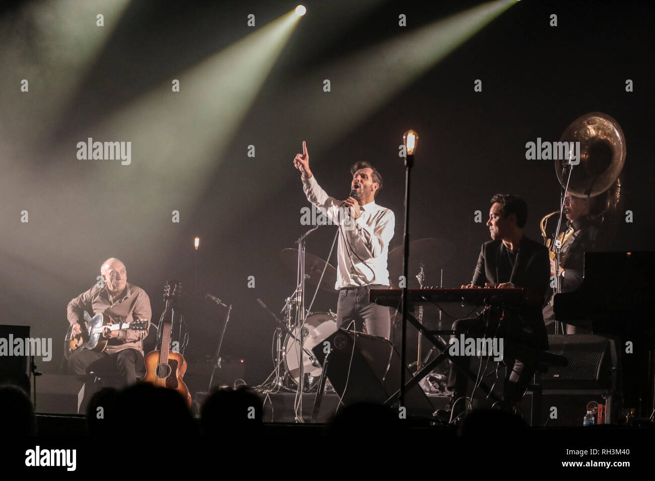 PARIS ,FRANCE, HUGH COLTMAN IN CONCERT AT LE TRIANON THEATRE Stock ...