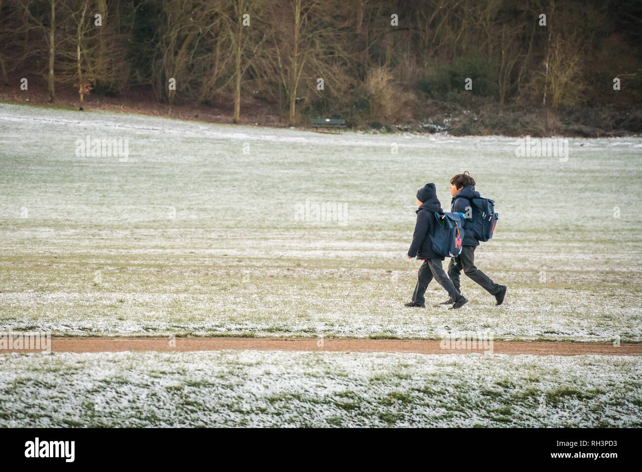 Cold english winter london hi-res stock photography and images - Alamy