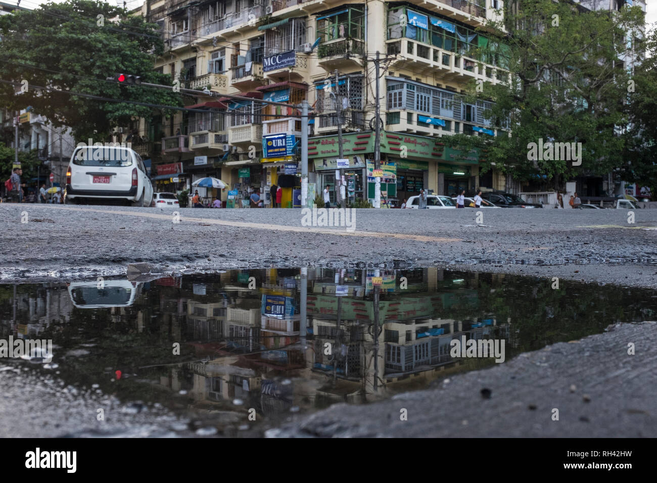 Reflection on the street hi-res stock photography and images - Alamy