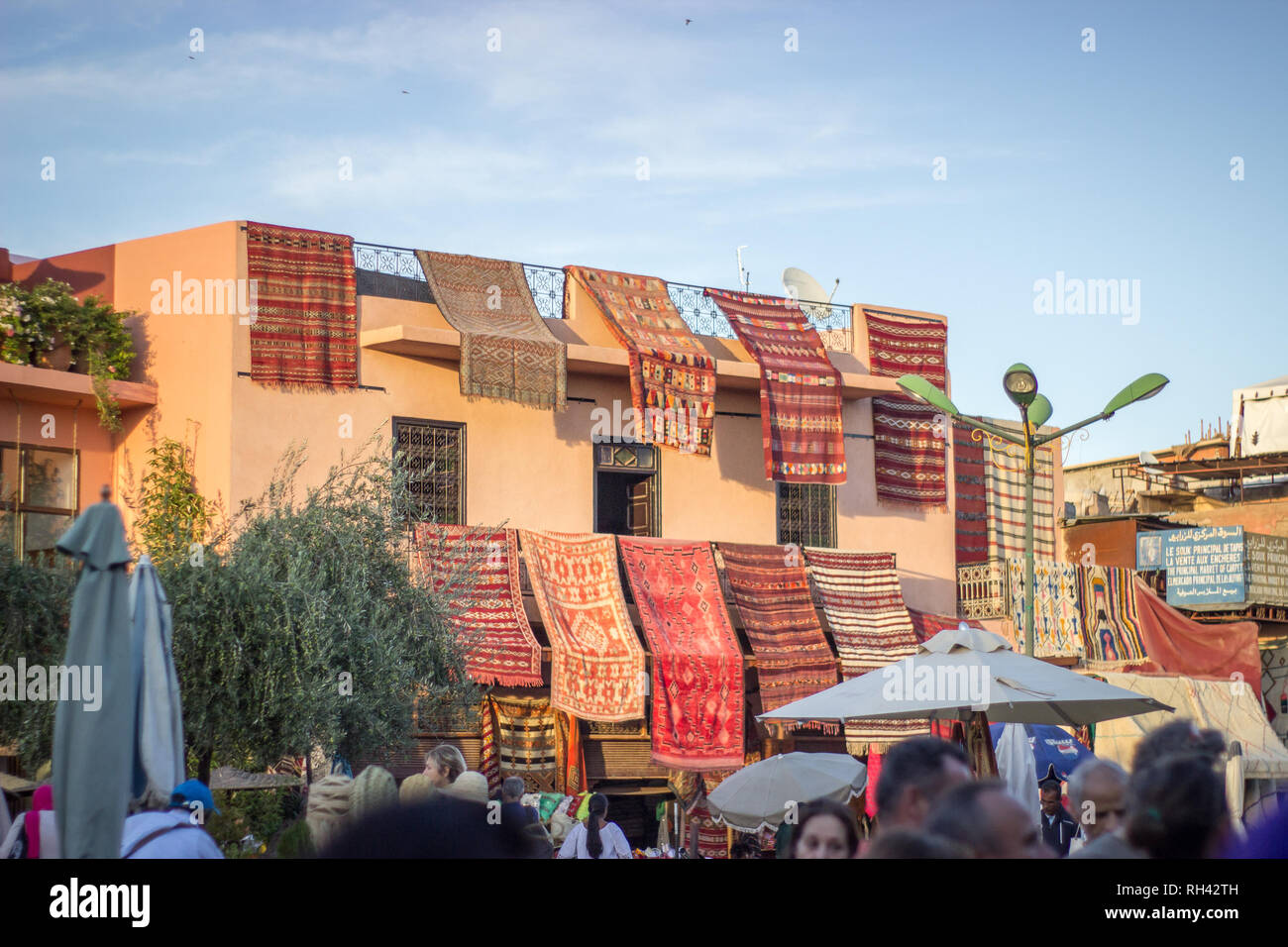 Moroccan rugs hi-res stock photography and images - Alamy