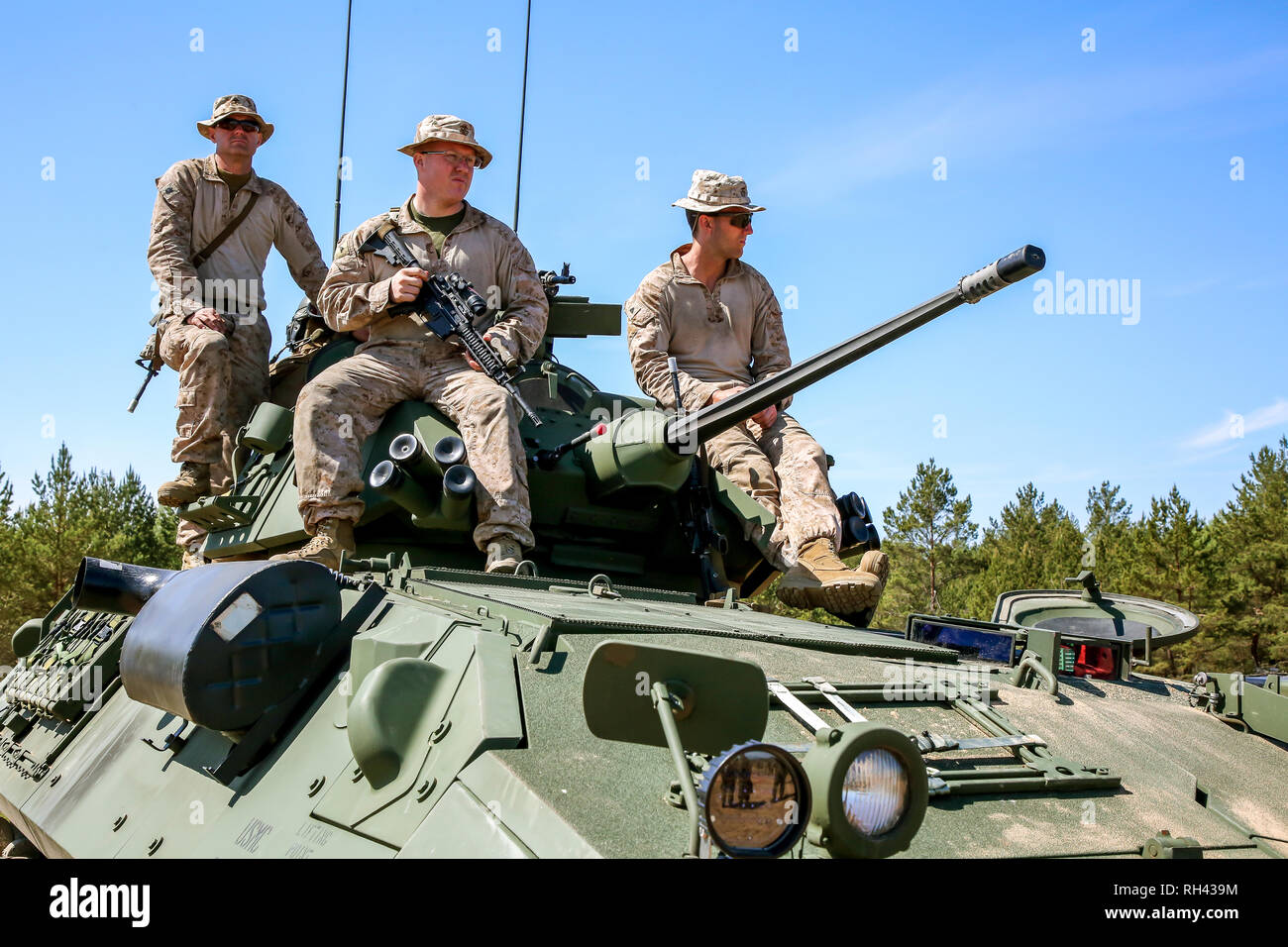 Military vehicle display us hi-res stock photography and images - Alamy
