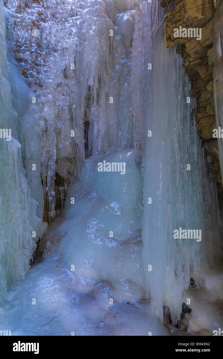 High cup gorge hi-res stock photography and images - Alamy