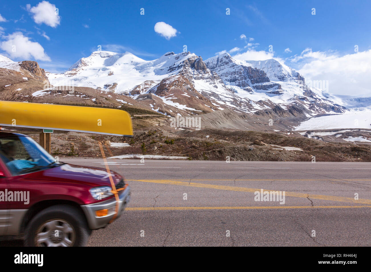 Car driving lake ice hi-res stock photography and images - Alamy