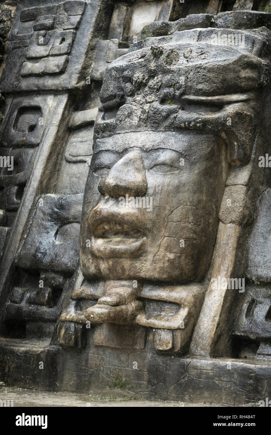 Olmec pyramid hi-res stock photography and images - Alamy