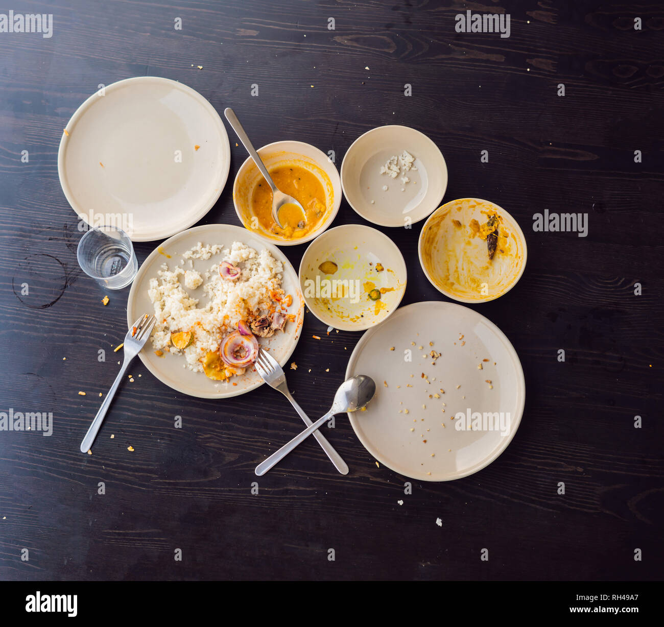 Dirty plates kitchen table hi-res stock photography and images - Alamy