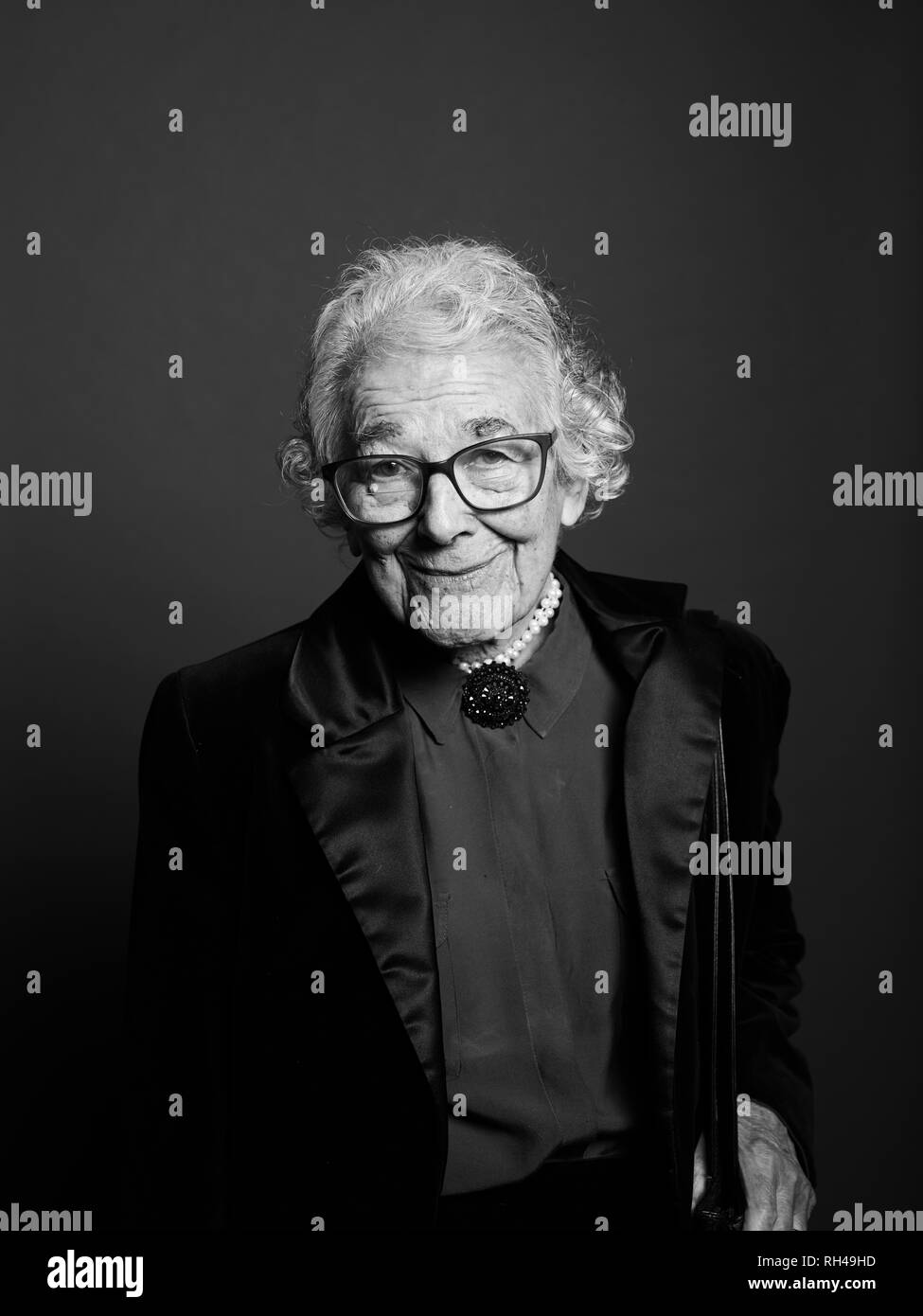 Judith kerr the tiger who came to tea hi-res stock photography and ...