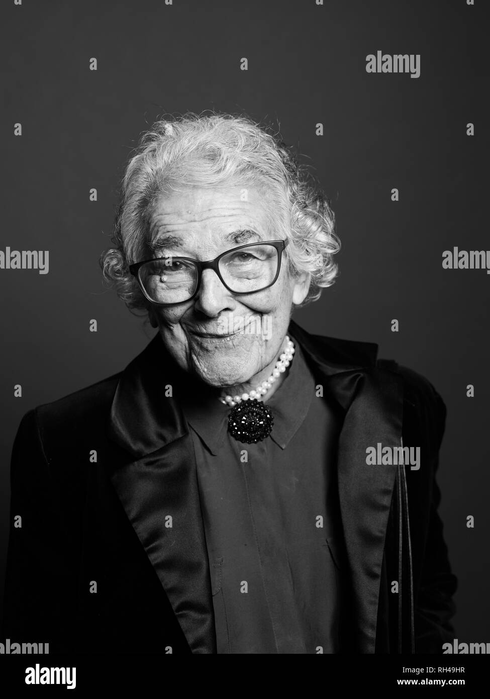 Judith kerr the tiger who came to tea hi-res stock photography and ...