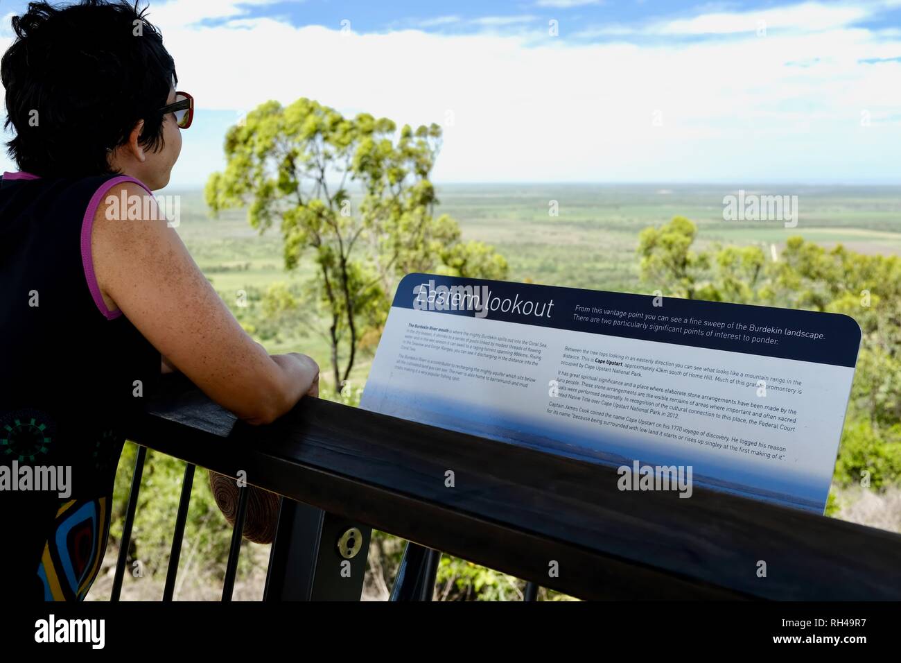 Woman looking out at the Mount Inkerman lookout, Inkerman Queensland ...