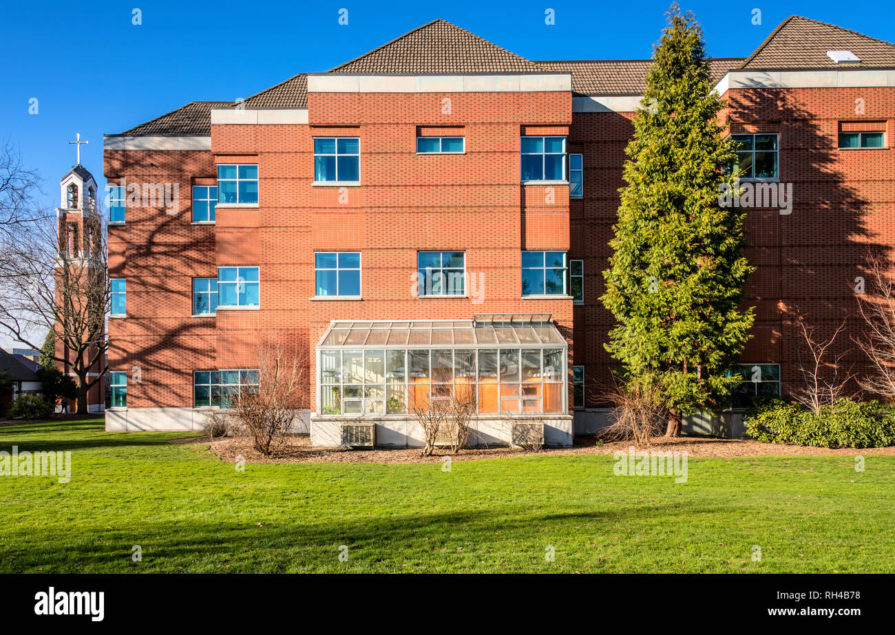 Portland oregon church hi-res stock photography and images - Alamy