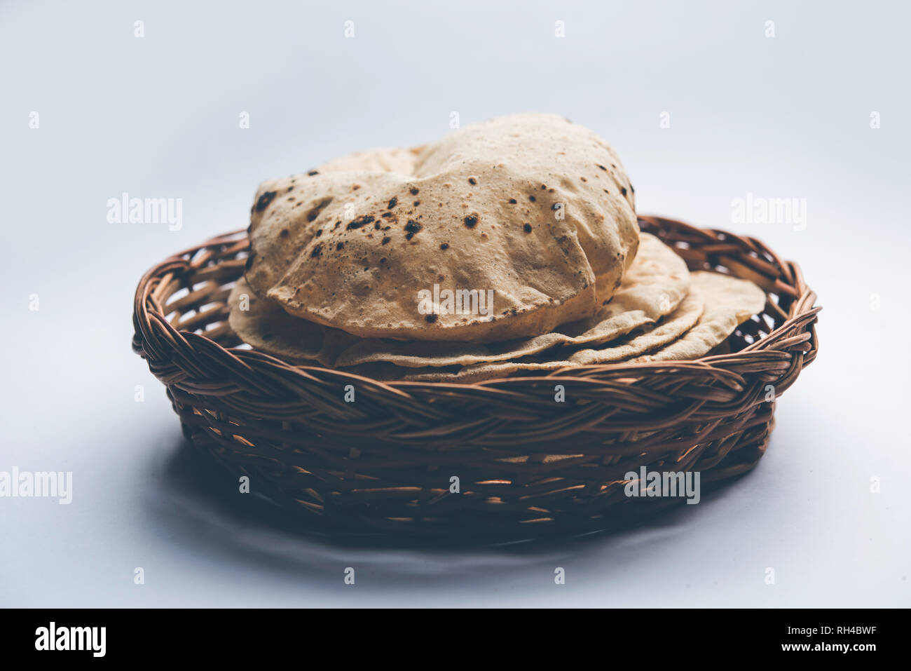 Chapati / Tava Roti also known as Indian bread or Fulka/phulka. Main ...