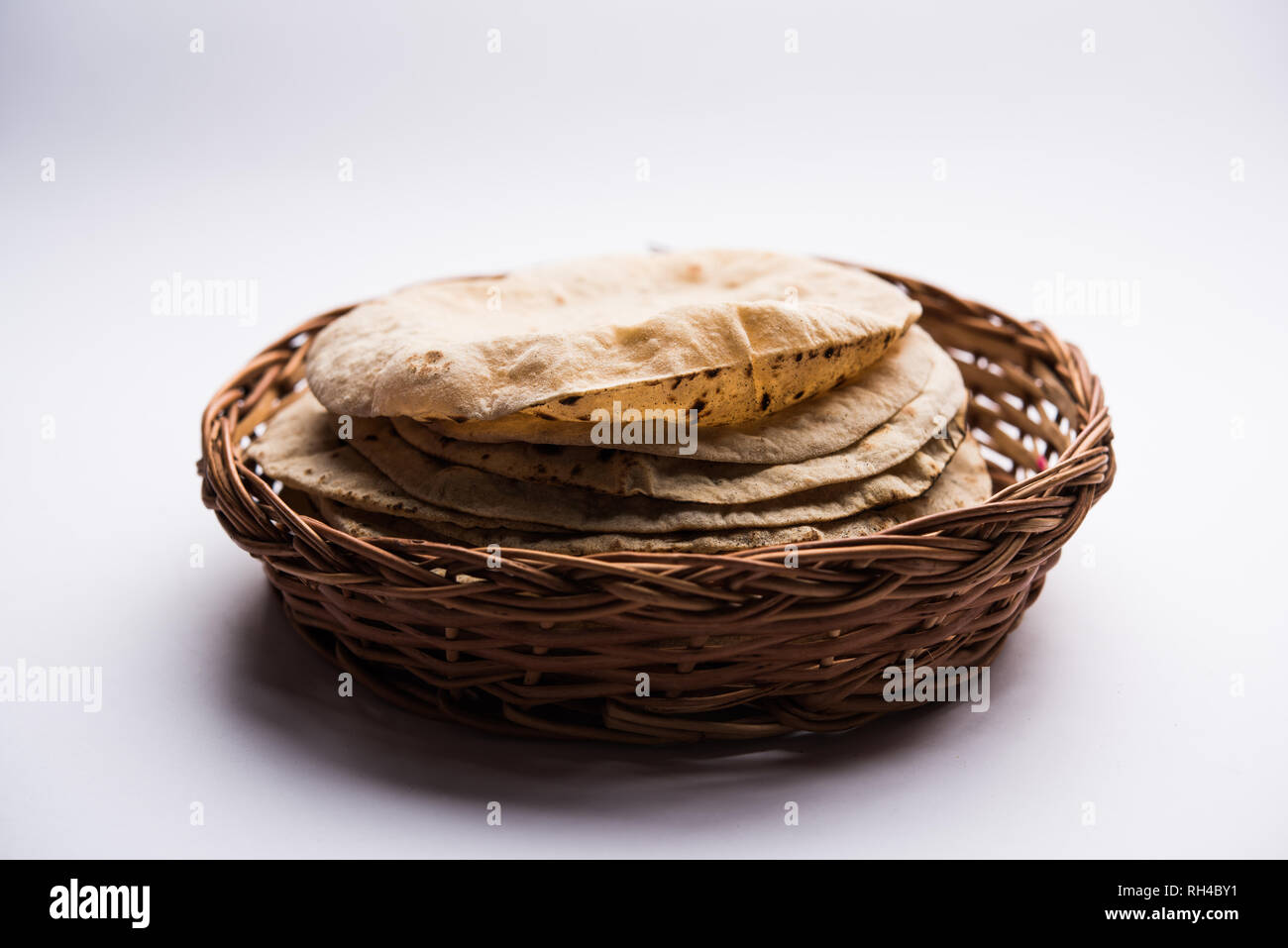 Chapati / Tava Roti also known as Indian bread or Fulka/phulka. Main ...