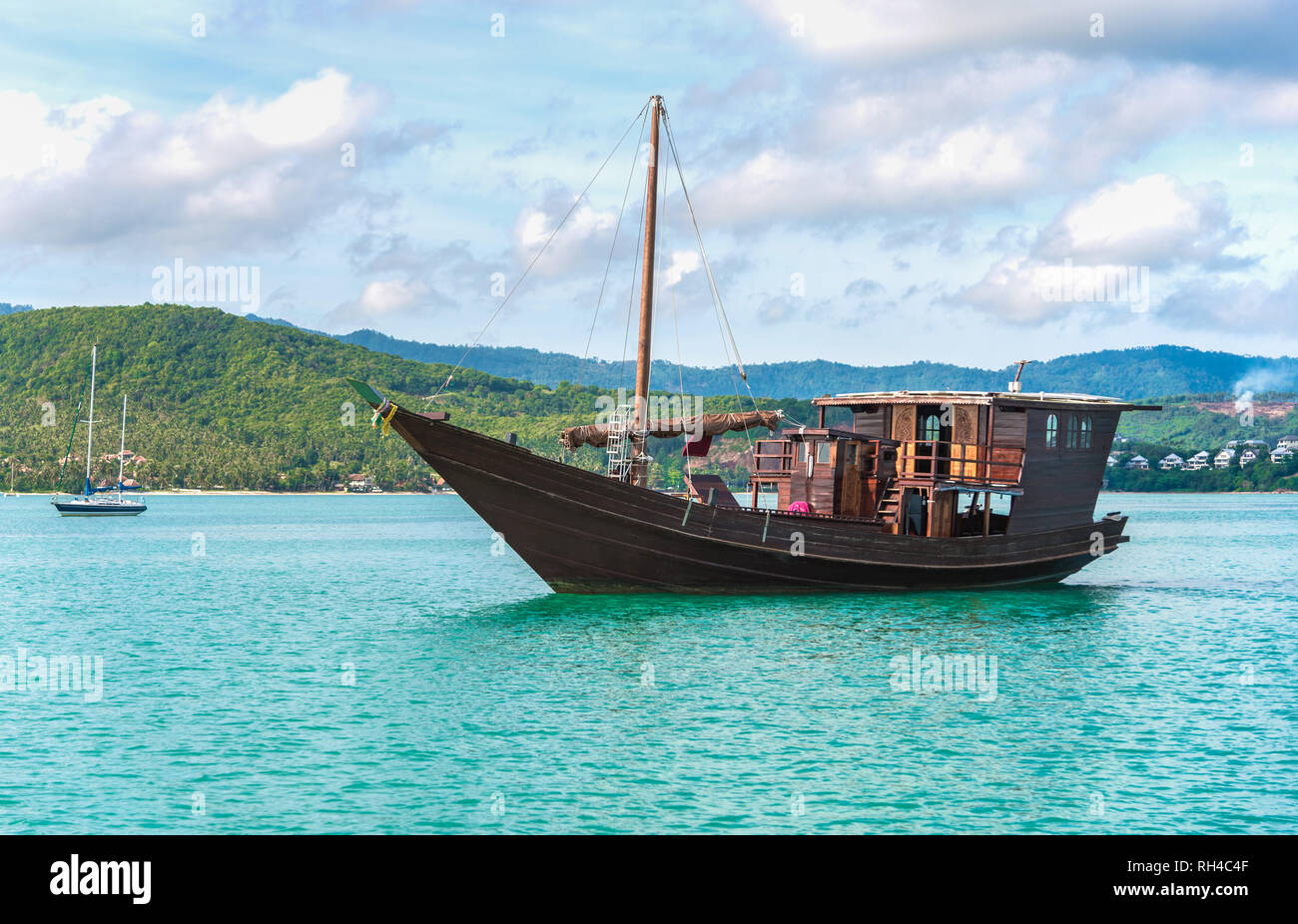 Fishing boat comes in hi-res stock photography and images - Alamy